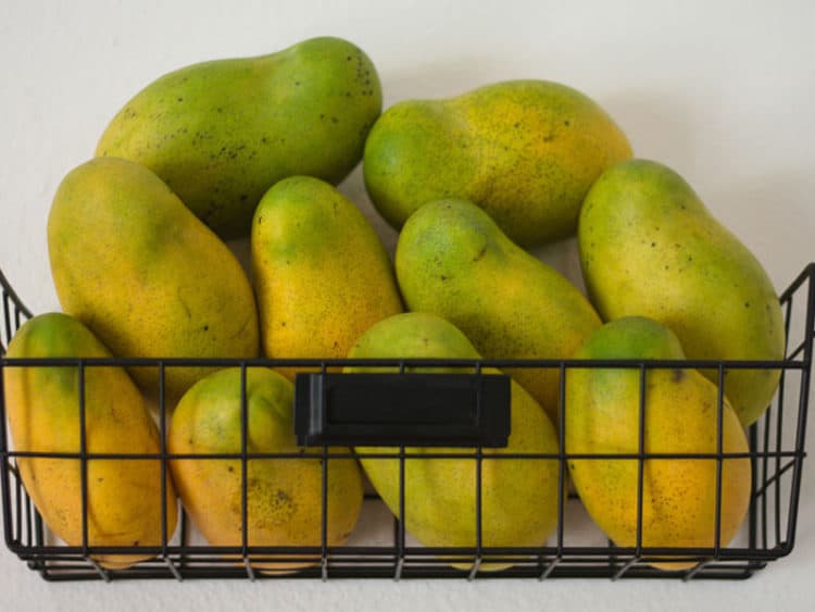 What Does Mango Taste Like: The Extensive Guide 2023