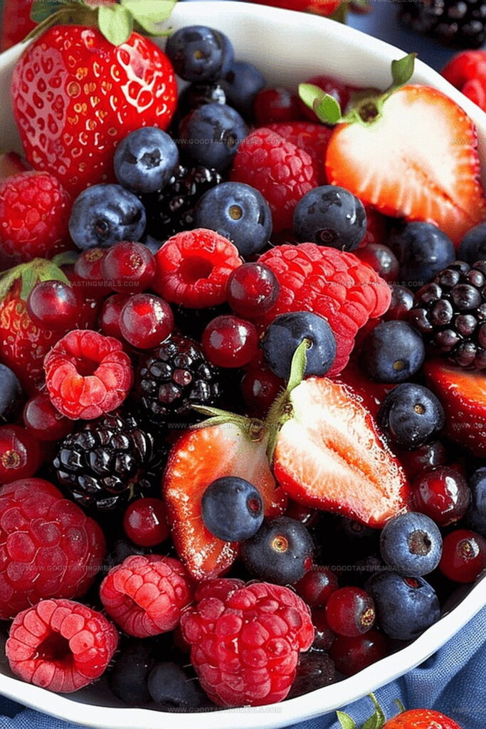 Quick & Fresh Summer Berry Medley Salad Recipe for Sunny Days - Good ...