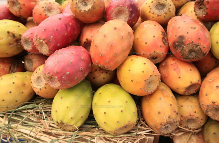 Prickly Pear Taste: Nature's Sweet Desert Surprise Awaits - Good ...